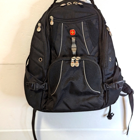 SwissGear | Other | Swissgear Black Laptop Airflow Backpack 7 In | Poshmark